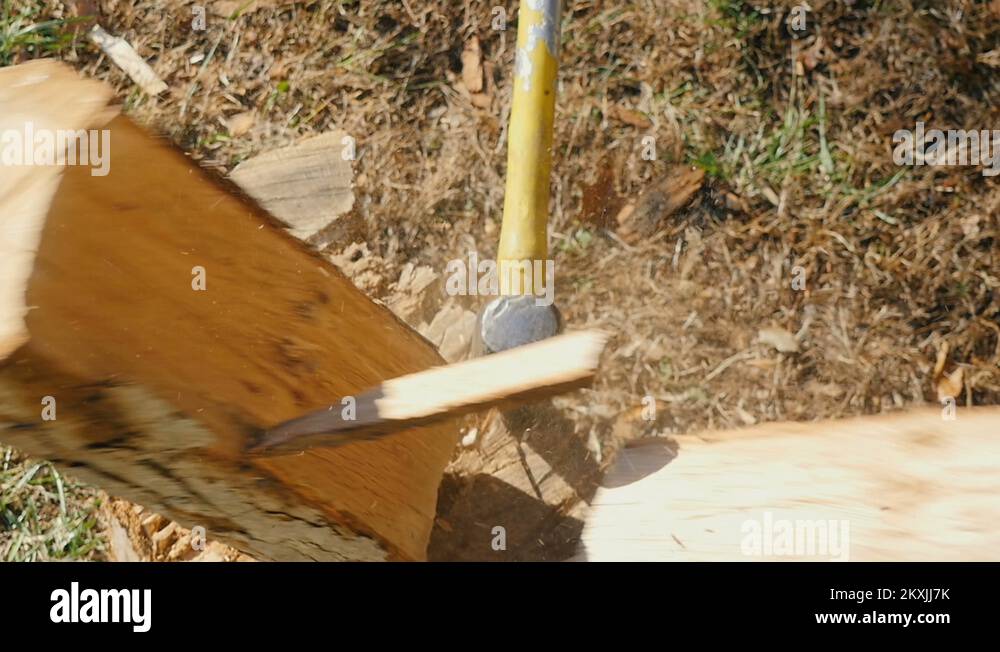 Log splinter Stock Videos & Footage - HD and 4K Video Clips - Alamy