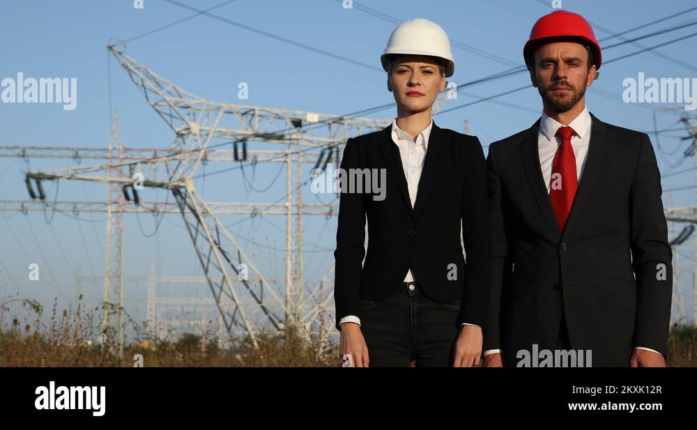 Pillar pose Stock Videos & Footage - HD and 4K Video Clips - Alamy