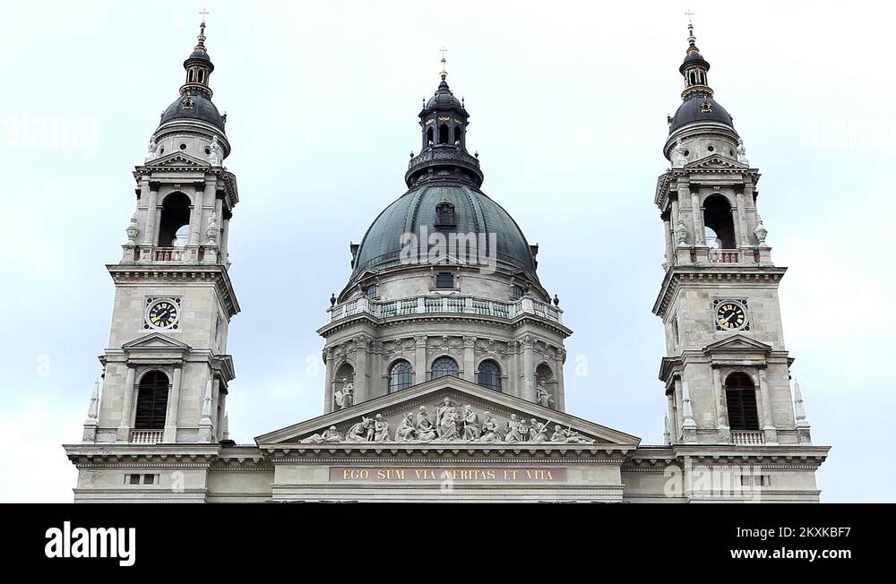 St stephens basilica church szent istvan bazilika Stock Videos ...