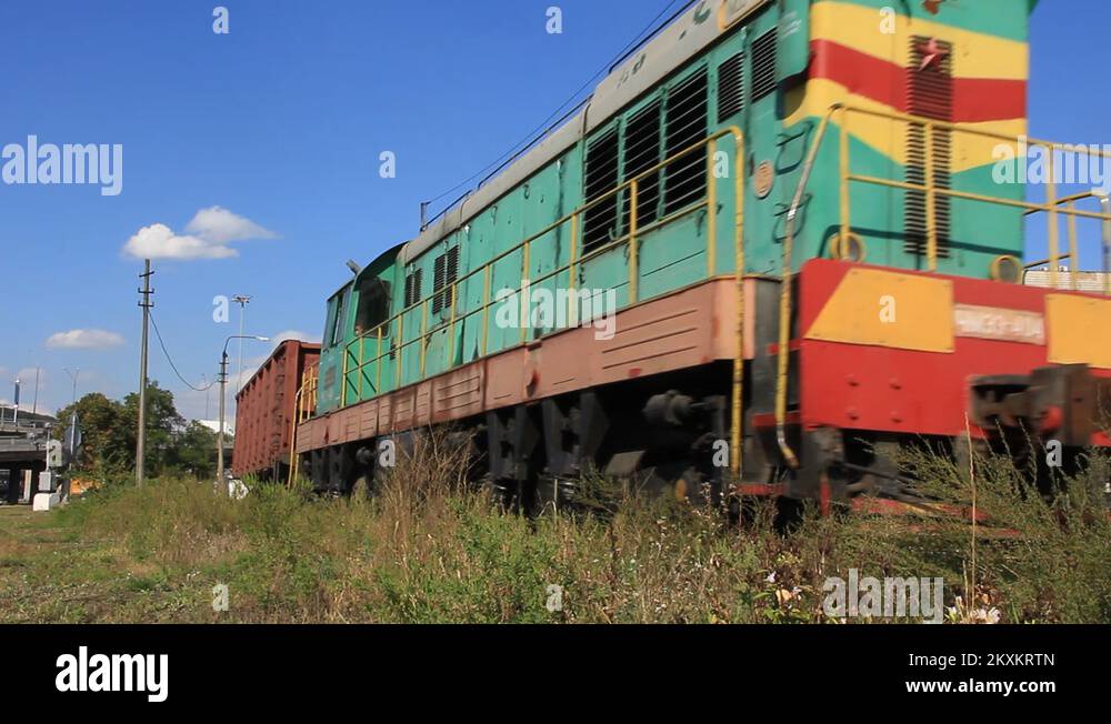 Green locomotive Stock Videos & Footage - HD and 4K Video Clips - Alamy