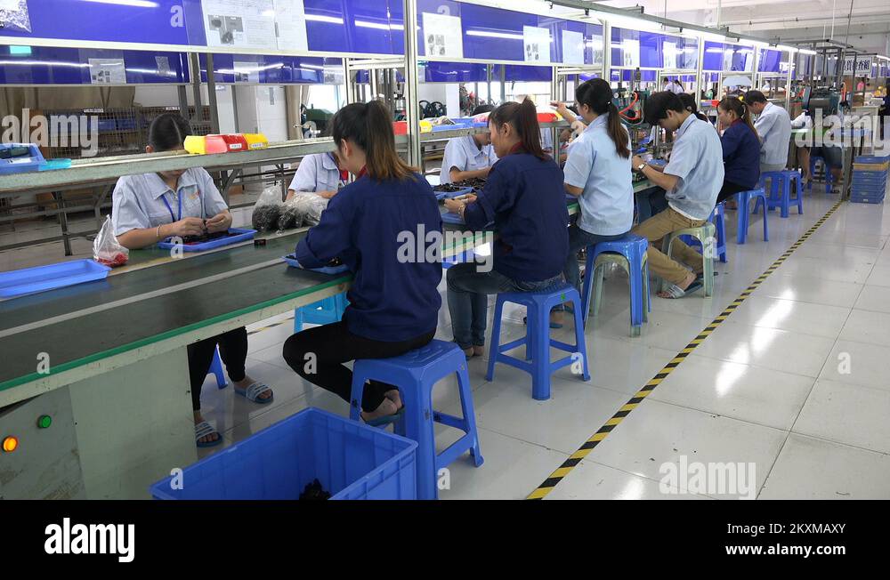 Electronics factory asia Stock Videos & Footage - HD and 4K Video Clips ...