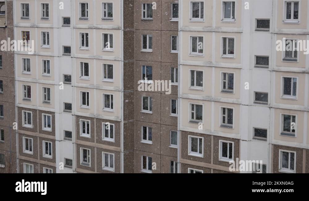 Snow facade Stock Videos & Footage - HD and 4K Video Clips - Alamy