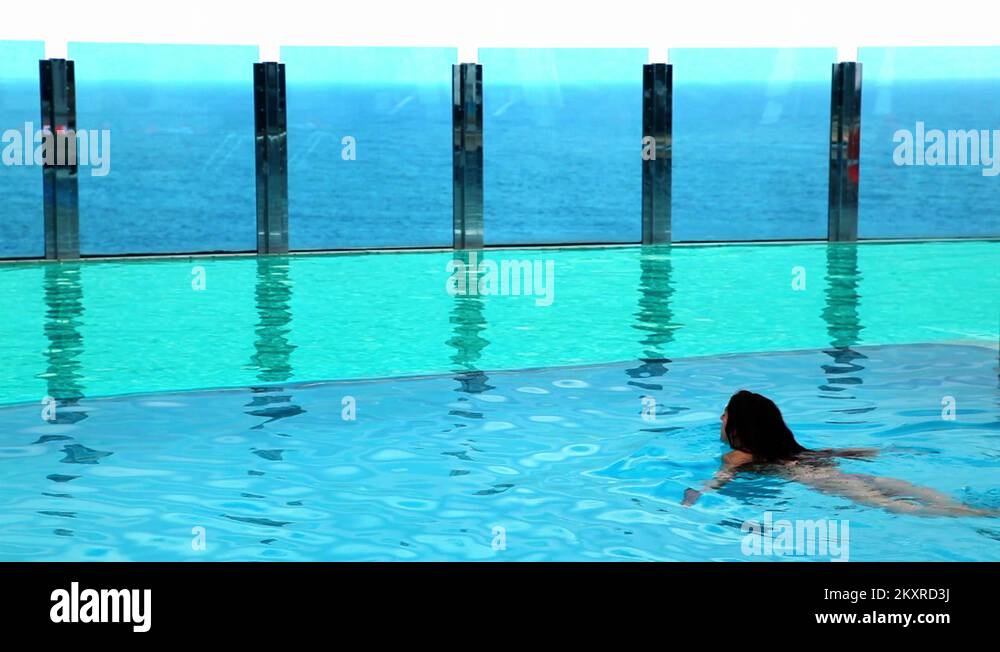 Valencia swimming pool Stock Videos & Footage - HD and 4K Video Clips ...