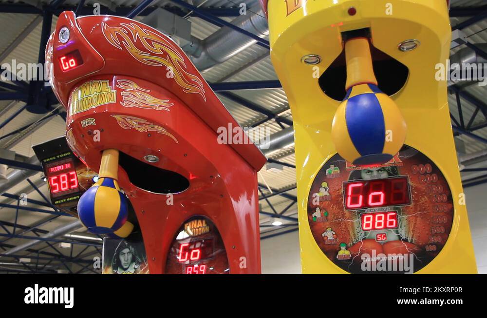 Boxing arcade Stock Videos & Footage - HD and 4K Video Clips - Alamy