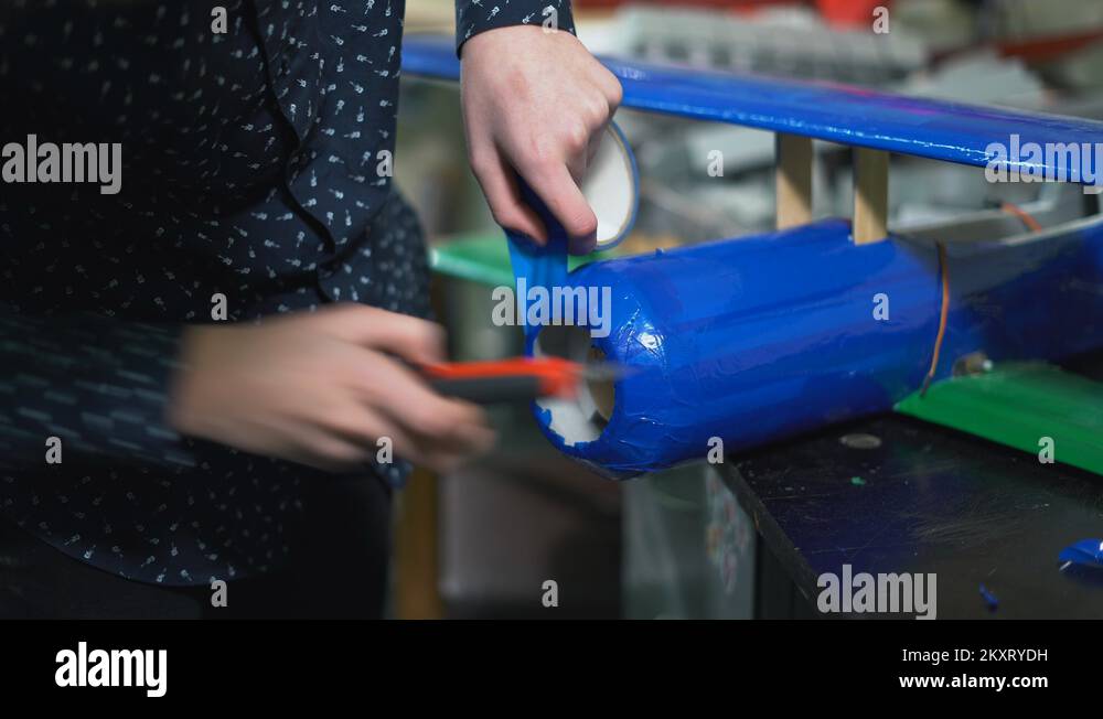 Fuselage assembly Stock Videos & Footage - HD and 4K Video Clips - Alamy
