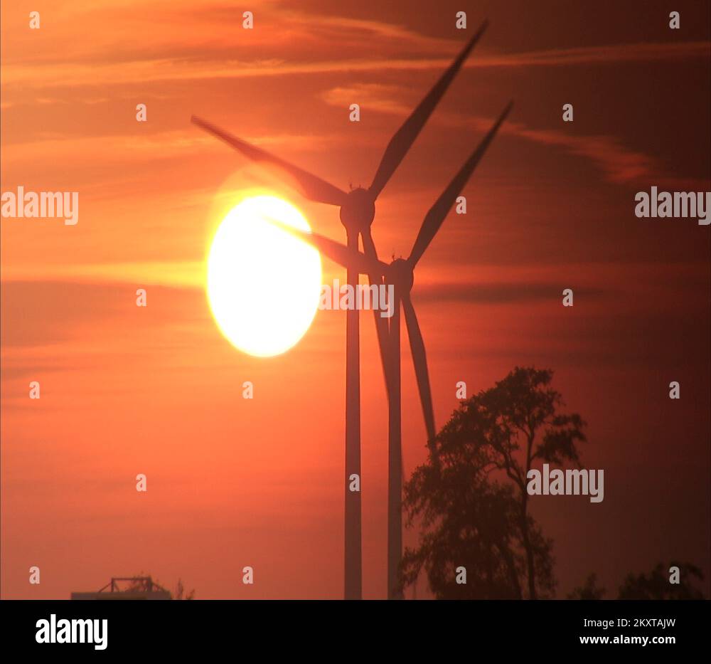 Turbines in sun Stock Videos & Footage - HD and 4K Video Clips - Alamy