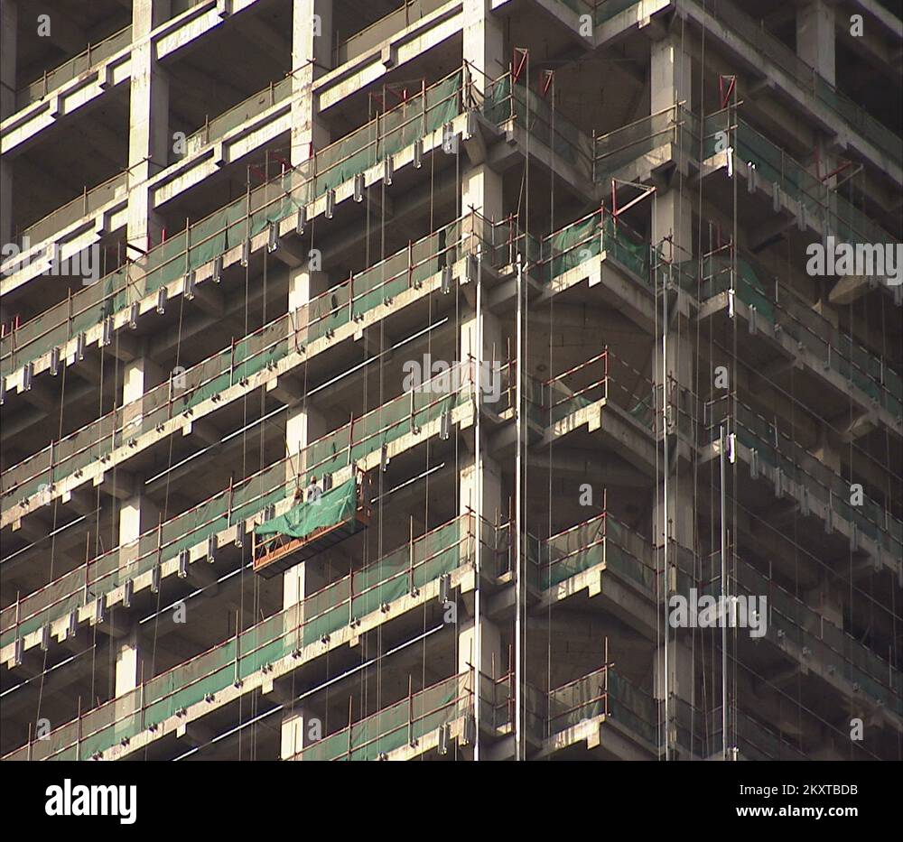 Construction gondola Stock Videos & Footage - HD and 4K Video Clips - Alamy