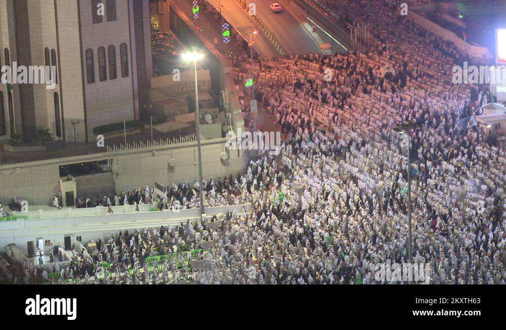 Kaaba in the sacred mosque in mecca Stock Videos & Footage - HD and 4K ...