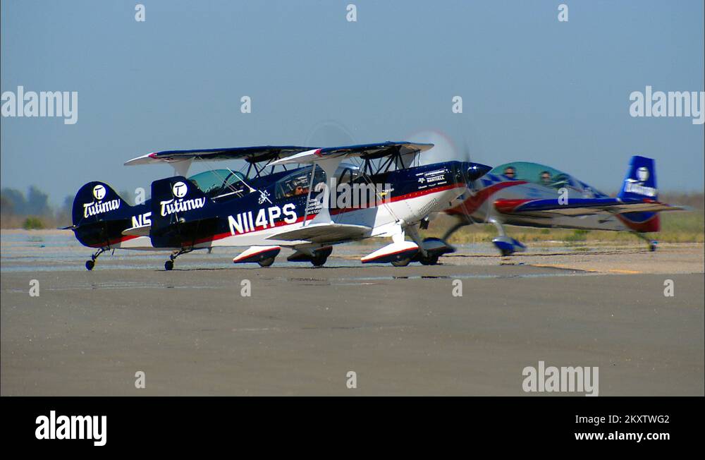 Pitts special aerobatic aircraft Stock Videos & Footage - HD and 4K ...
