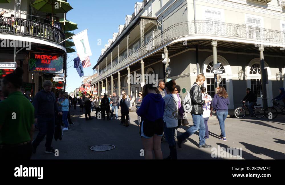 Walking in shade Stock Videos & Footage - HD and 4K Video Clips - Alamy