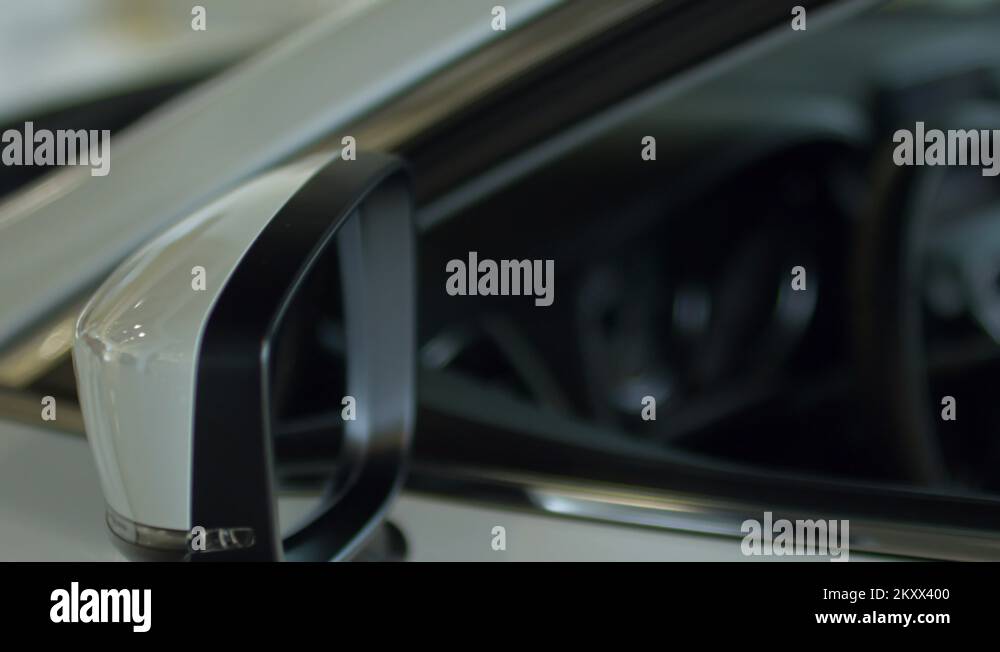 Car showroom empty Stock Videos & Footage - HD and 4K Video Clips - Alamy
