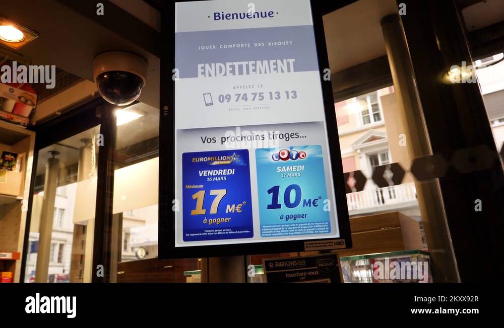 Presse kiosk Stock Videos & Footage - HD and 4K Video Clips - Alamy