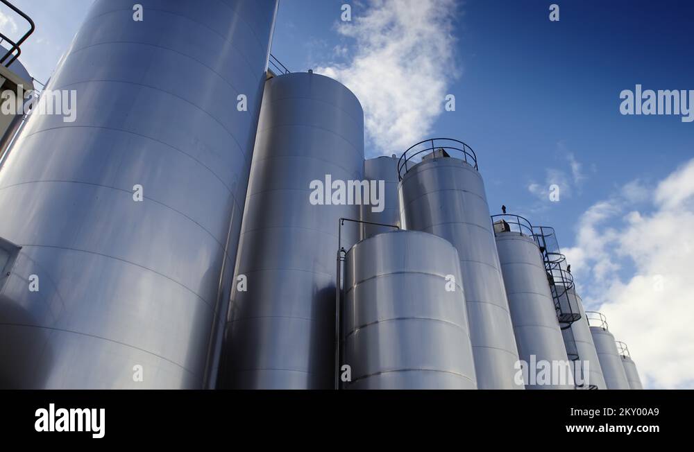 Processing tanks Stock Videos & Footage - HD and 4K Video Clips - Alamy