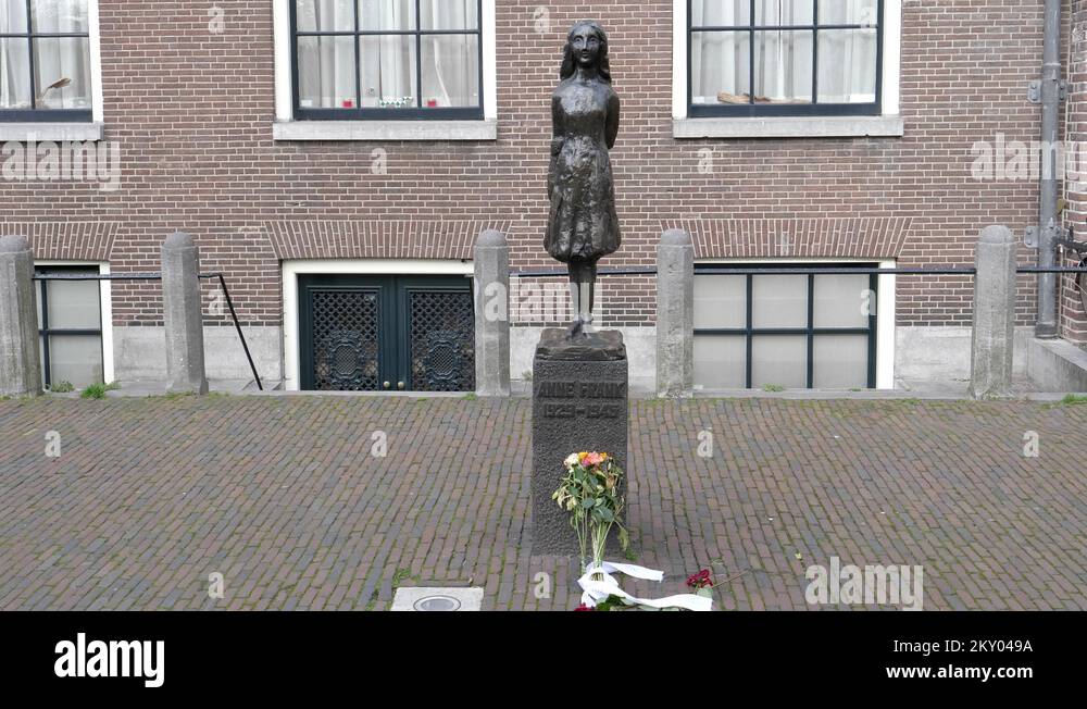 anne frank statue in amsterdam Stock Video Footage - Alamy
