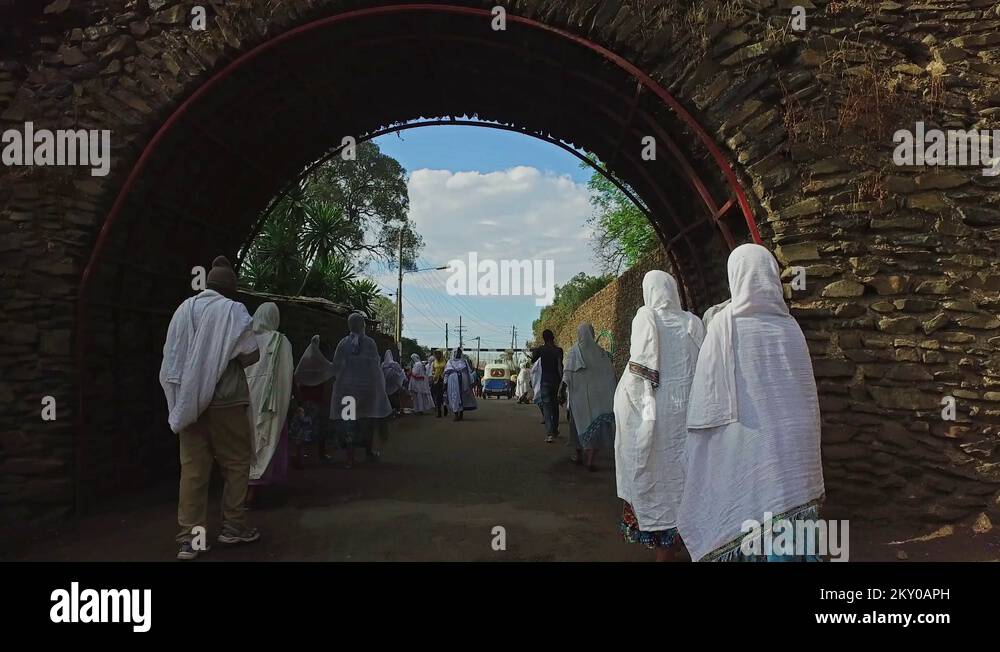 Ethiopia Gondar Marketplace street scene in Mekelle poverty village ...
