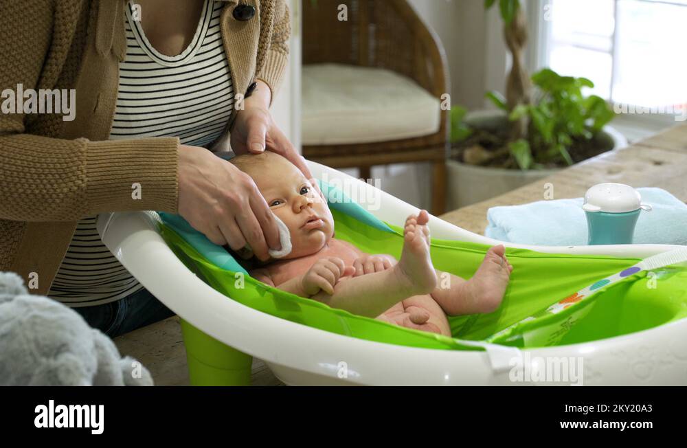 Flannel washing Stock Videos & Footage - HD and 4K Video Clips - Alamy