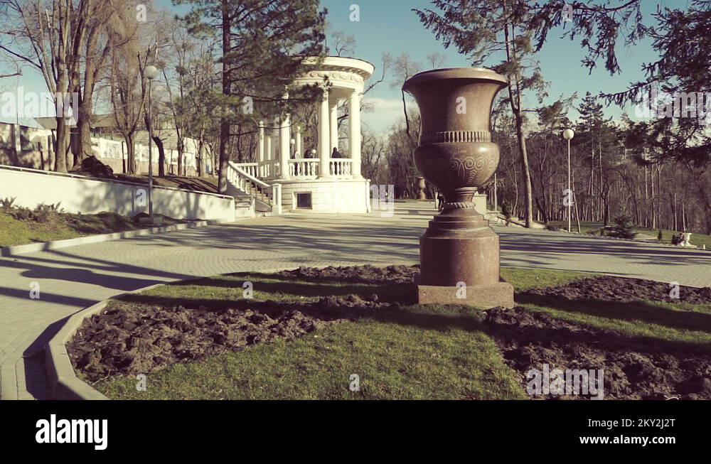 Roman pavilion Stock Videos & Footage - HD and 4K Video Clips - Alamy