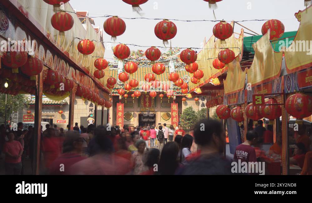 Chinese New Year festival at Leng Noei Yi temple in Bangkok's Chinatown ...