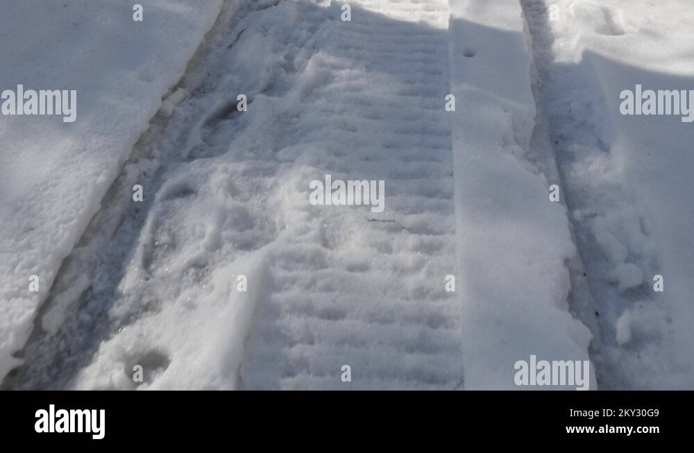 Sled traces Stock Videos & Footage - HD and 4K Video Clips - Alamy