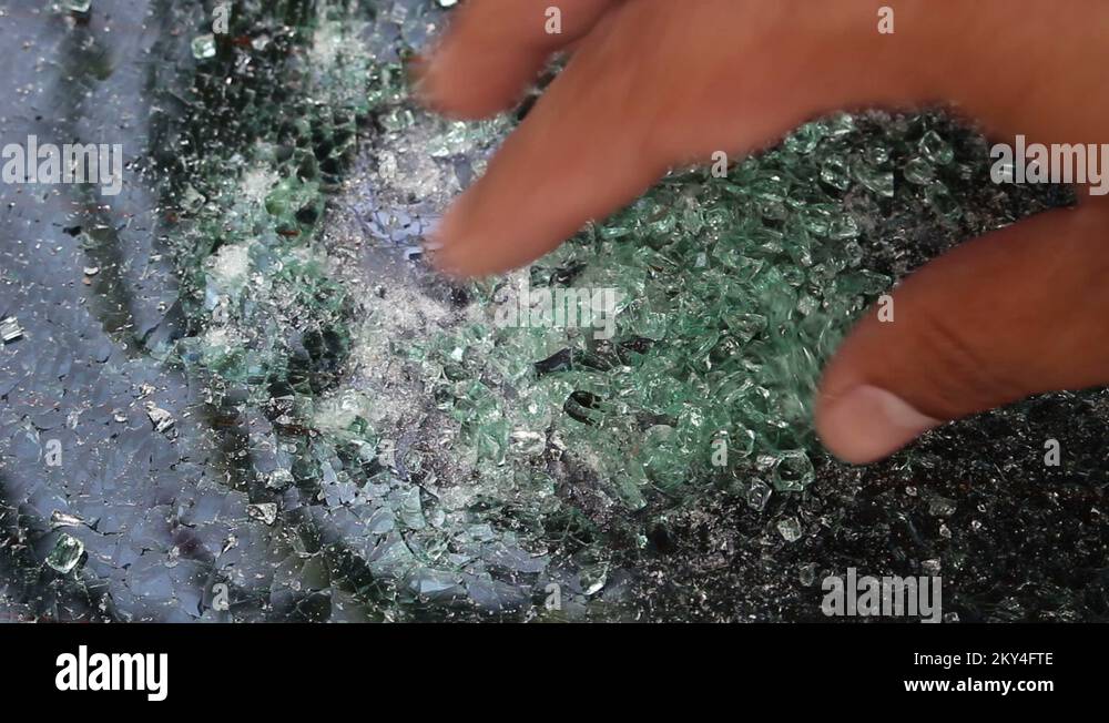 Glass scrap Stock Videos & Footage - HD and 4K Video Clips - Alamy