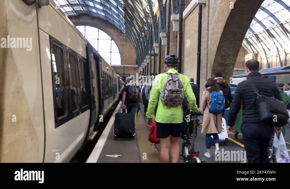 England rail commuters Stock Videos & Footage - HD and 4K Video Clips ...
