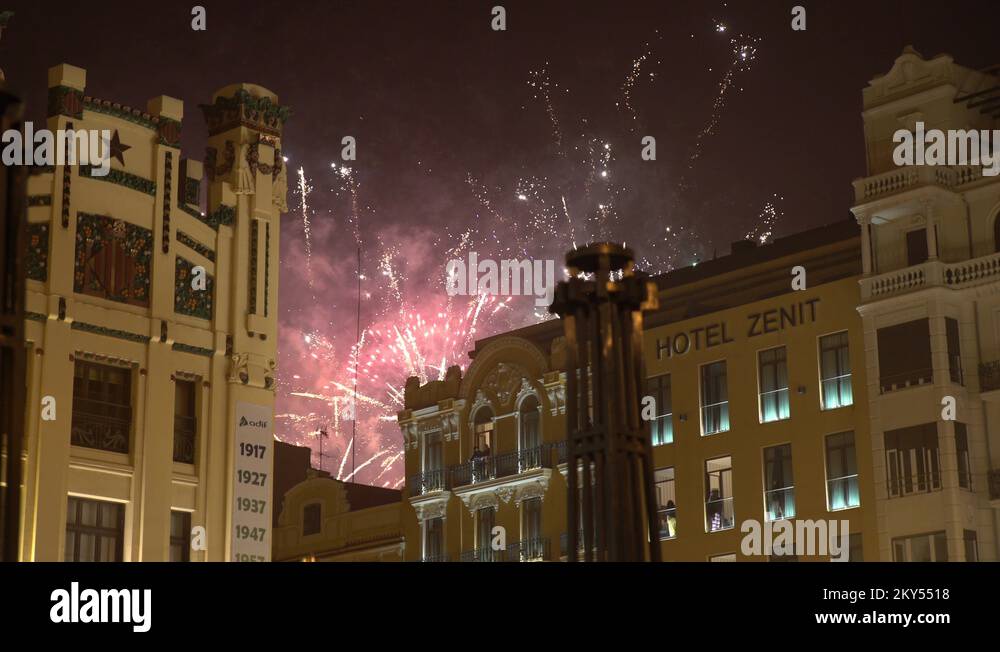 Fallas valencia fire Stock Videos & Footage - HD and 4K Video Clips - Alamy