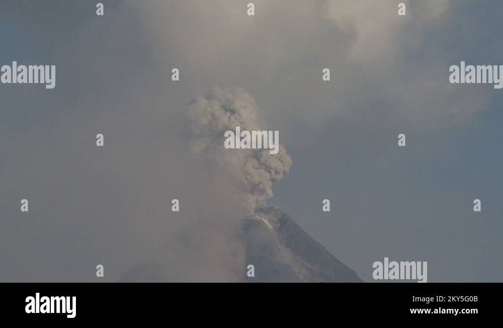 Philippines volcano ash Stock Videos & Footage - HD and 4K Video Clips ...