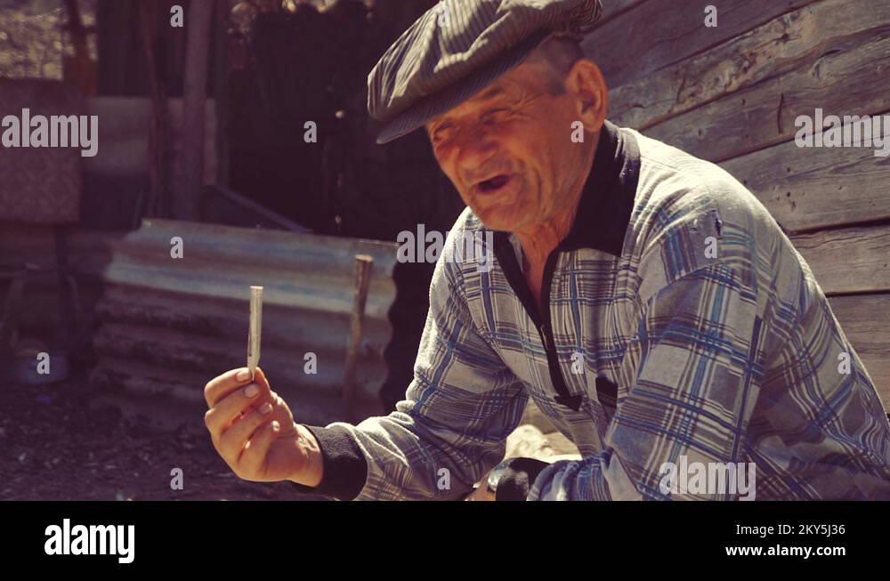 Farmer smoking Stock Videos & Footage - HD and 4K Video Clips - Alamy