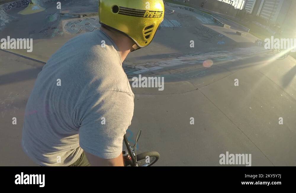 Awesome bike tricks Stock Videos & Footage - HD and 4K Video Clips - Alamy