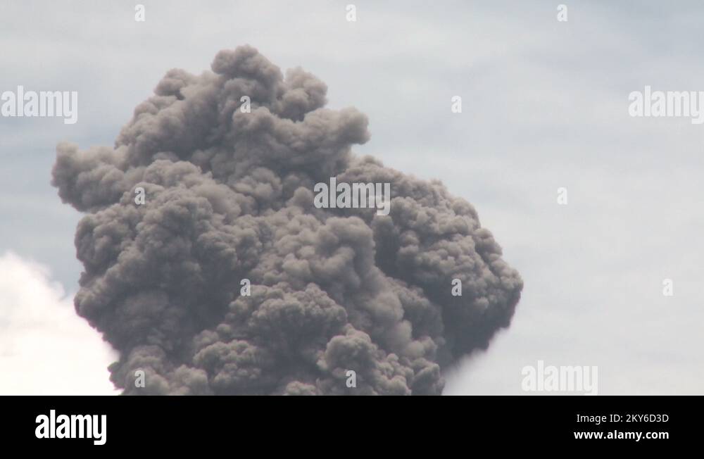 Volcanic ash cloud Stock Videos & Footage - HD and 4K Video Clips - Alamy