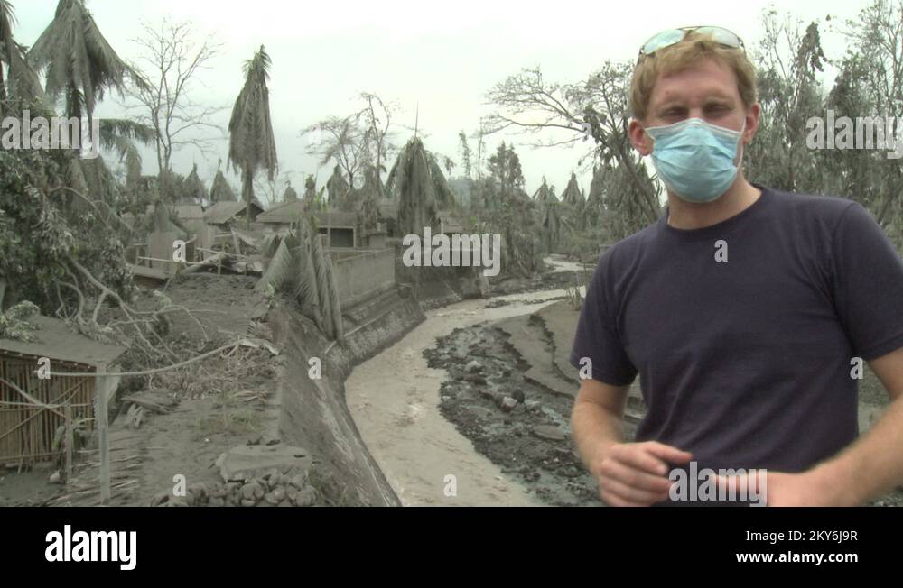Volcano disaster Stock Videos & Footage - HD and 4K Video Clips - Alamy