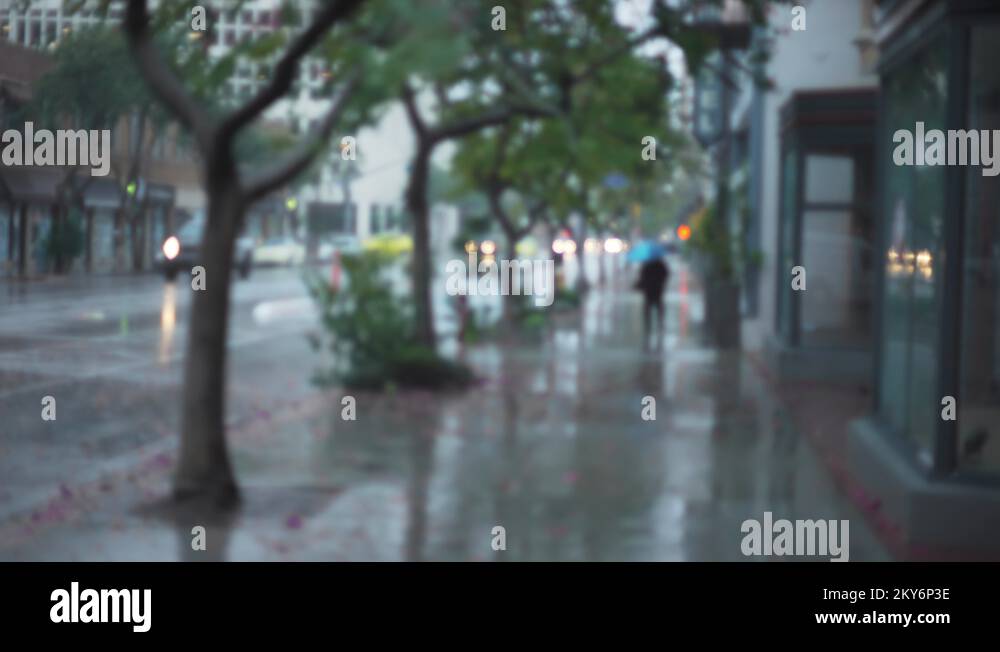 Background Plate of Very rainy and busy city street for green screen ...