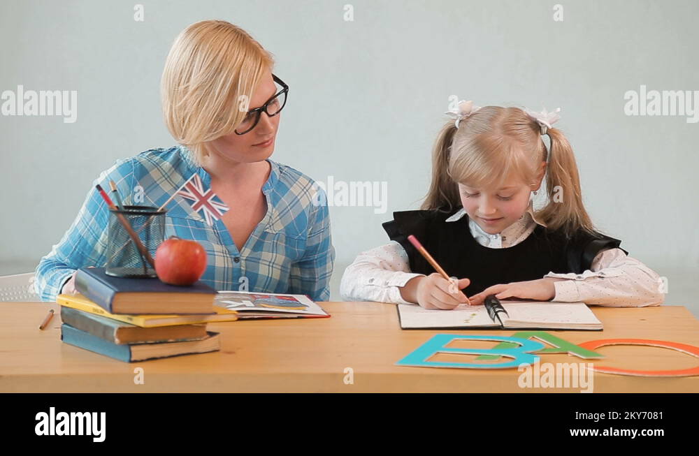 Task explanation Stock Videos & Footage - HD and 4K Video Clips - Alamy