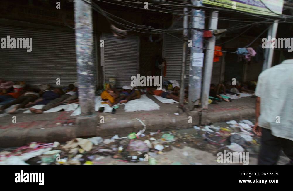 Sleeping beggar india Stock Videos & Footage - HD and 4K Video Clips ...