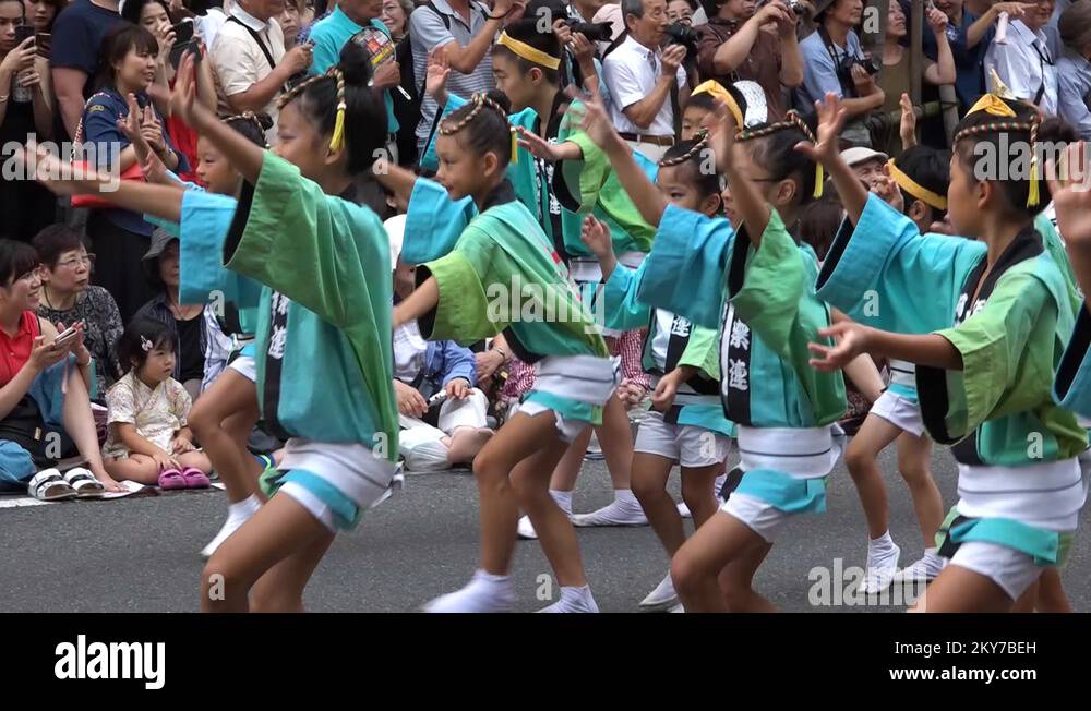KOENJI, TOKYO, JAPAN - AUGUST 2017 : Scenery of AWA ODORI FESTIVAL in KOENJI Stock Video Footage ...