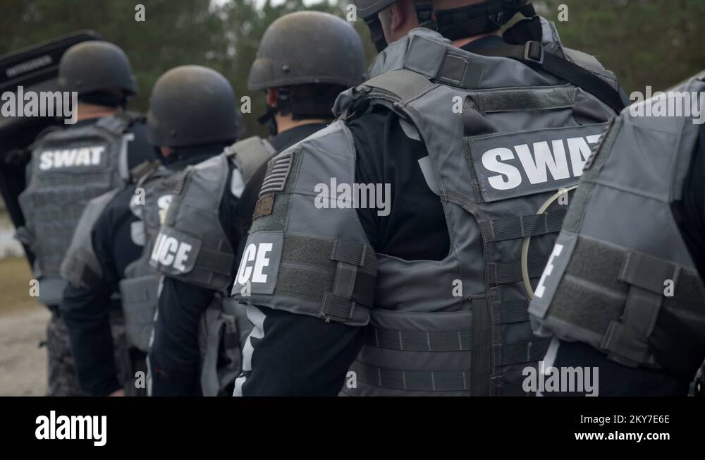 Swat team emergency Stock Videos & Footage - HD and 4K Video Clips - Alamy