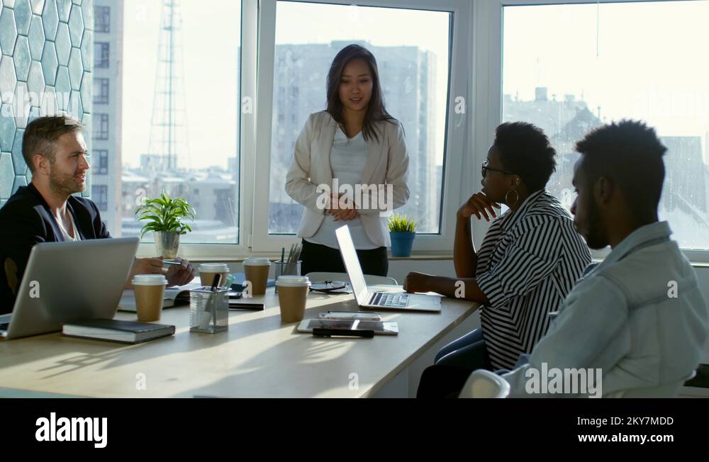 Manager discussion team Stock Videos & Footage - HD and 4K Video Clips ...