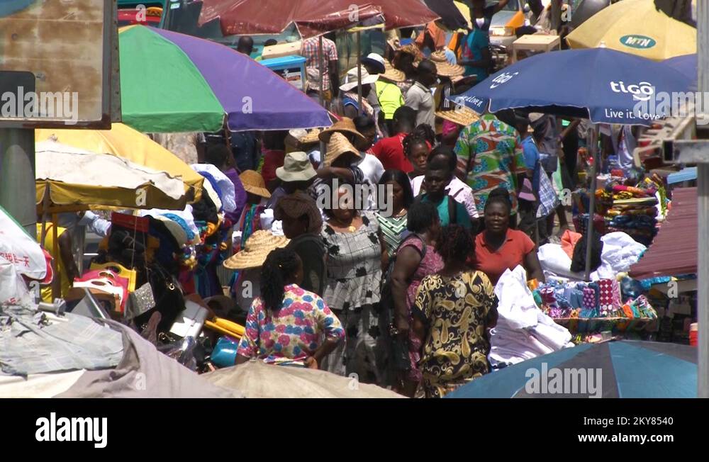 ACCRA, GHANA : Scenery of MAKOLA MARKET Stock Video Footage - Alamy