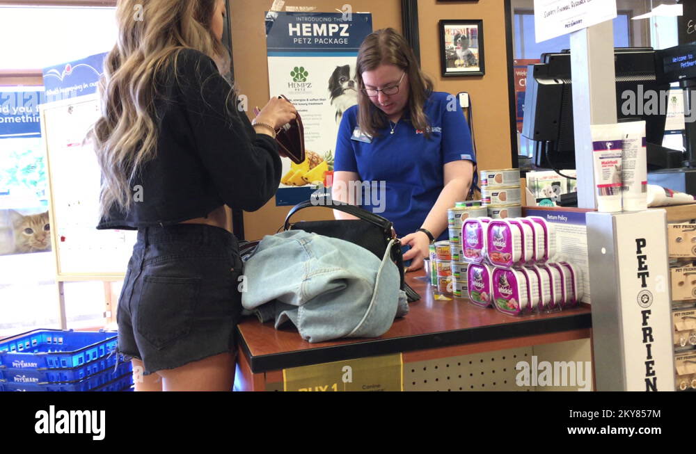 Female checkout counter Stock Videos & Footage - HD and 4K Video Clips ...