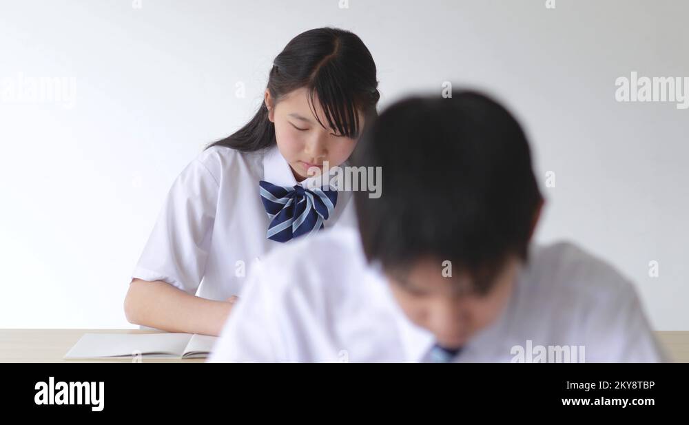 Japanese school students in the classroom Stock Video Footage - Alamy