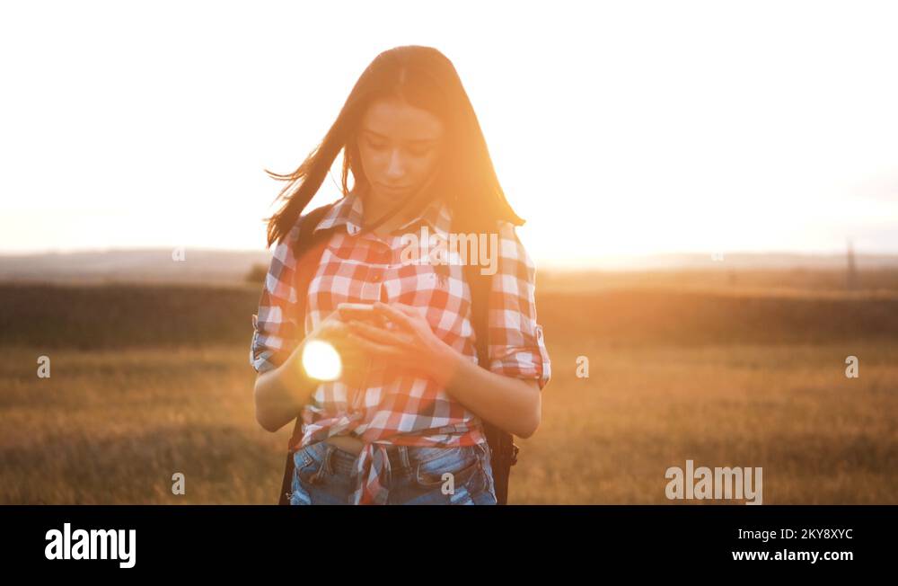 Hipster hiker silhouette girl walking wanderer search position ...
