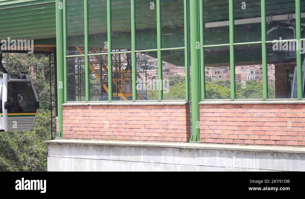Medellin metrocable Stock Videos & Footage - HD and 4K Video Clips - Alamy
