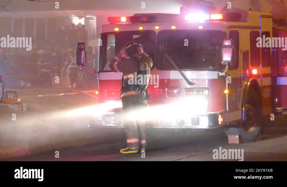 Firetruck light Stock Videos & Footage - HD and 4K Video Clips - Alamy
