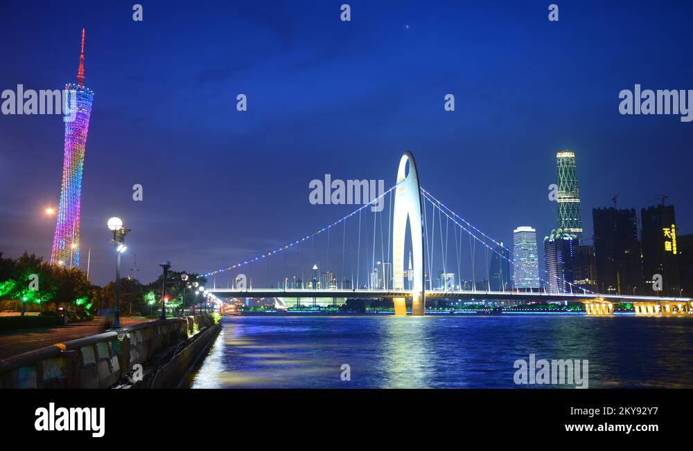 Chinese landmarks Stock Videos & Footage - HD and 4K Video Clips - Alamy