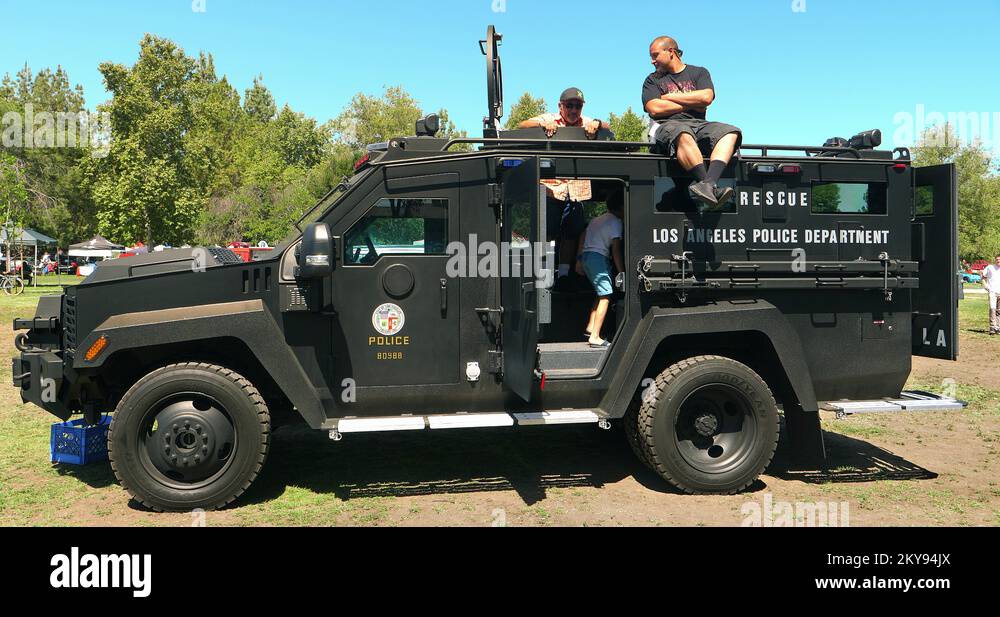 Los angeles police department swat Stock Videos & Footage - HD and 4K ...