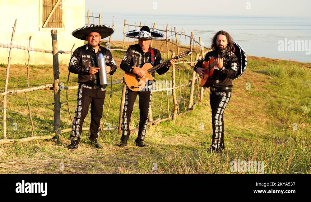 Mariachi band musicians Stock Videos & Footage - HD and 4K Video Clips ...