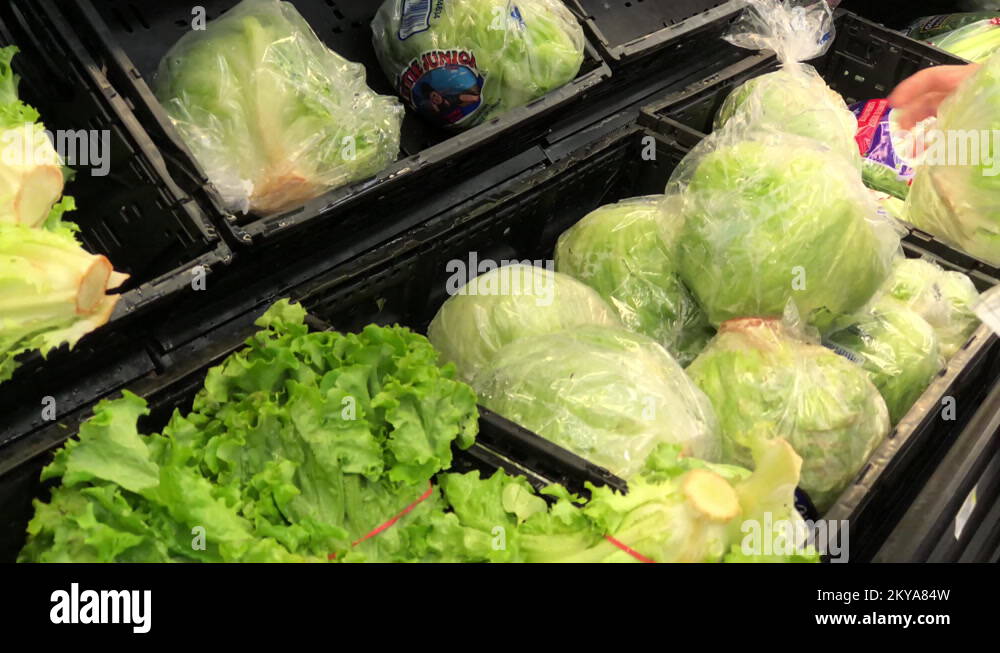 Buying lettuce Stock Videos & Footage - HD and 4K Video Clips - Alamy