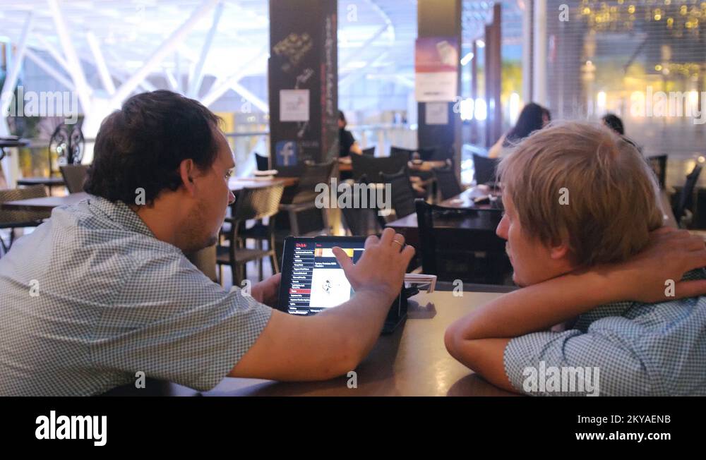 Tablet menu restaurant table order Stock Videos & Footage - HD and 4K ...