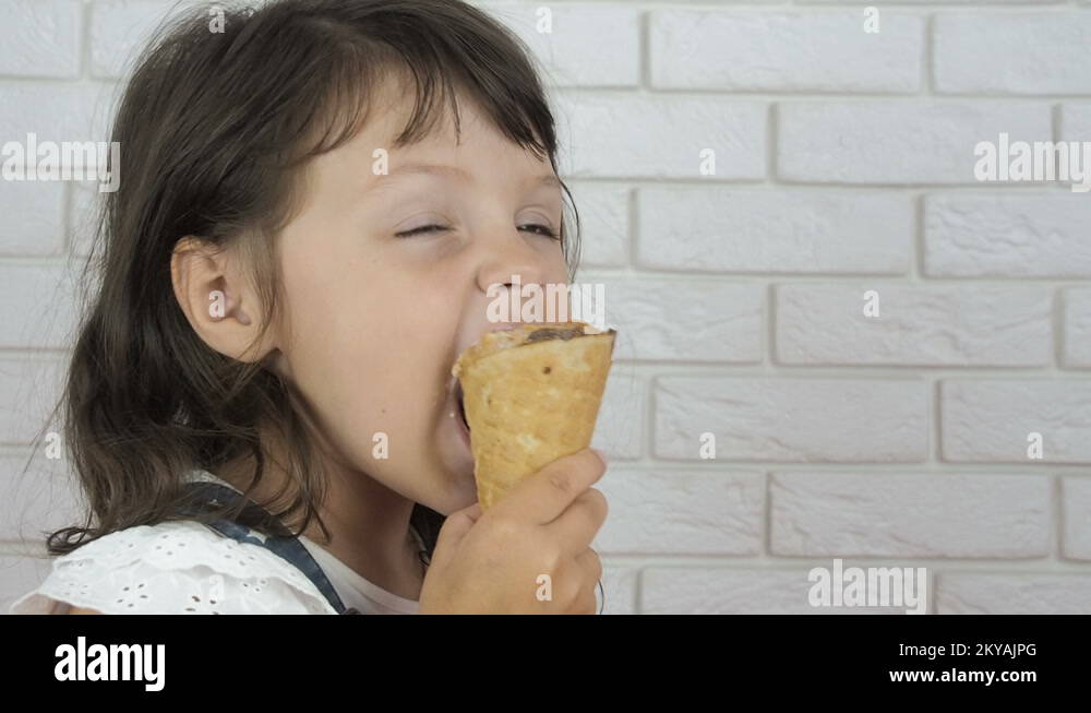 Child sweets Stock Videos & Footage - HD and 4K Video Clips - Alamy