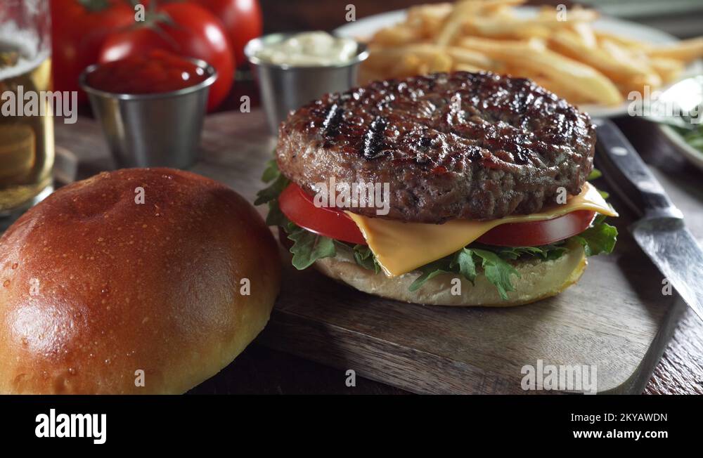 Angus burger Stock Videos & Footage - HD and 4K Video Clips - Alamy